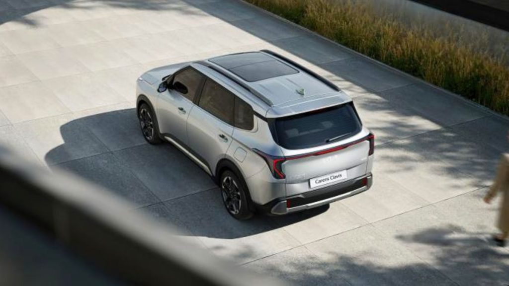 Kia Carens Clavis Launch Details - To Be Offered in 7 Variants and 8 ...