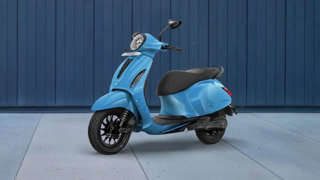 New Bajaj Chetak 3001 Launched - Retro Styled Electric Scooter Priced ...