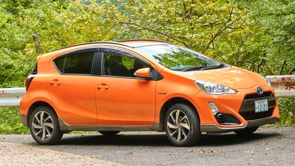 Toyota Aqua Hybrid Spotted Testing on Indian Roads - Pilot Run or ...